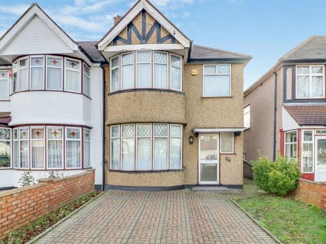 House at Princes Avenue, Greater London