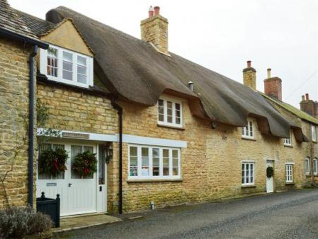 House at Pudlicote Lane, West Oxfordshire