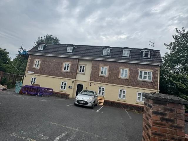 Apartment at Quarry Gardens, Huyton