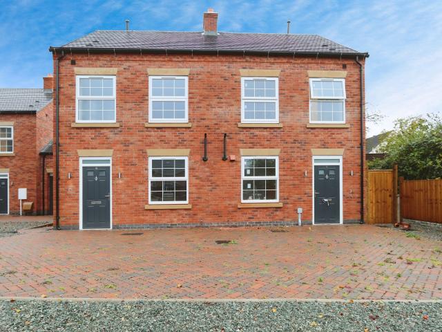House at Queen's Street, North West Leicestershire