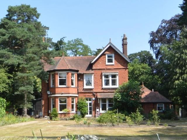 House at Queens Road, Elmbridge