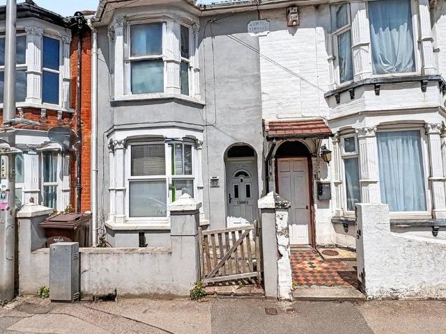 House at Rainham Road, Gillingham