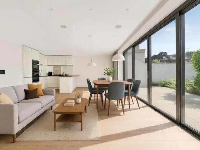 House at Rainsborough Square, Greater London