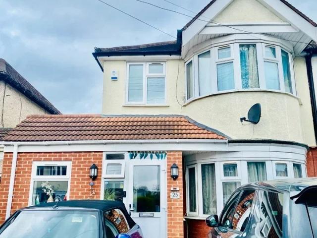 House at Ravenswood Crescent, Greater London