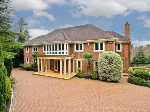House at Ravenscroft Road, Elmbridge