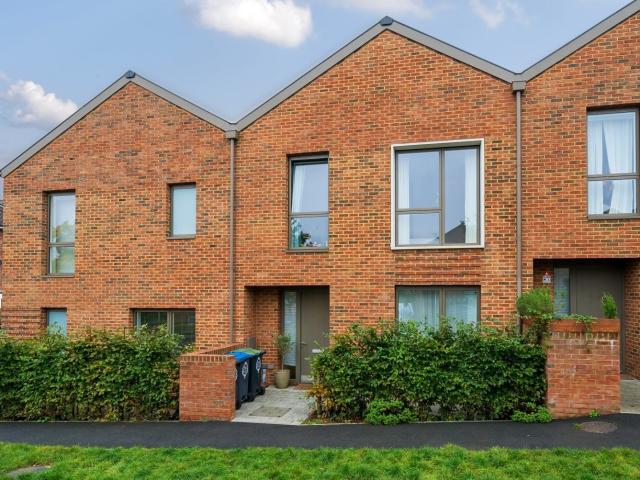 House at Ravensdale Gardens, Greater London