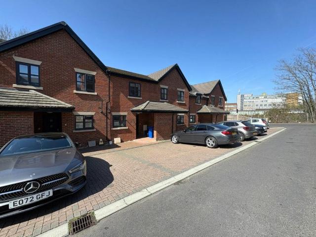 House at Redan Road, Rushmoor