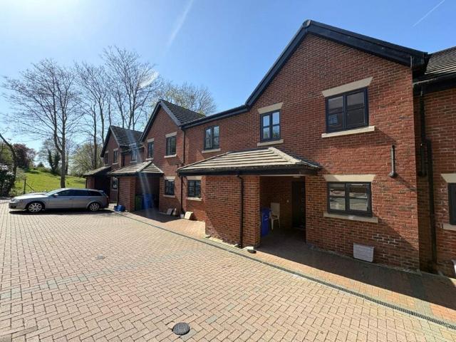 House at Redan Road, Rushmoor