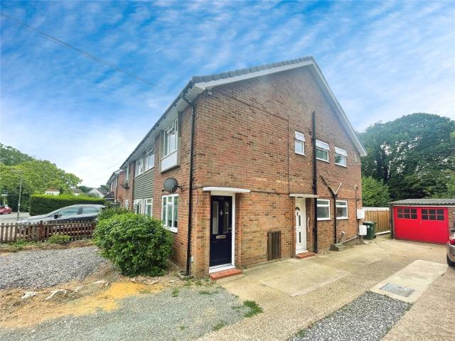 Apartment at River Road, Borough of Spelthorne