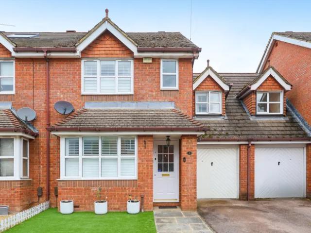House at Riverview Gardens, Elmbridge