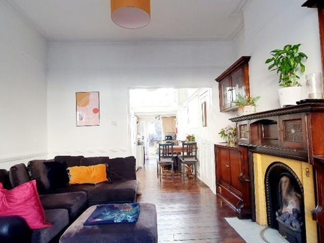 House at Roden Street, Greater London