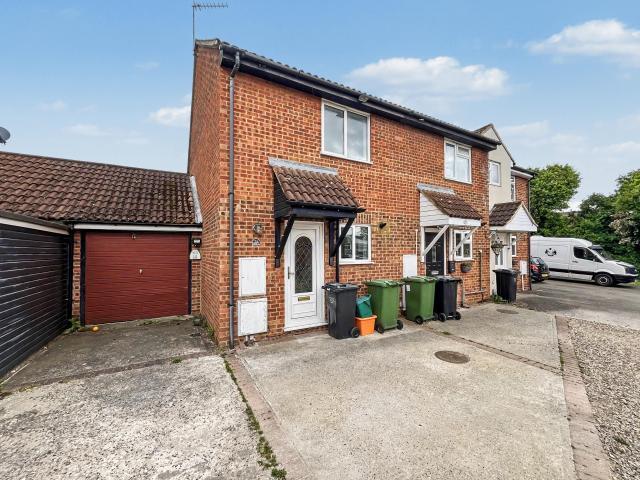 House at Roding Way, Wickford