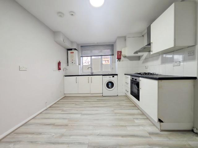 House at Roebuck Close, Greater London