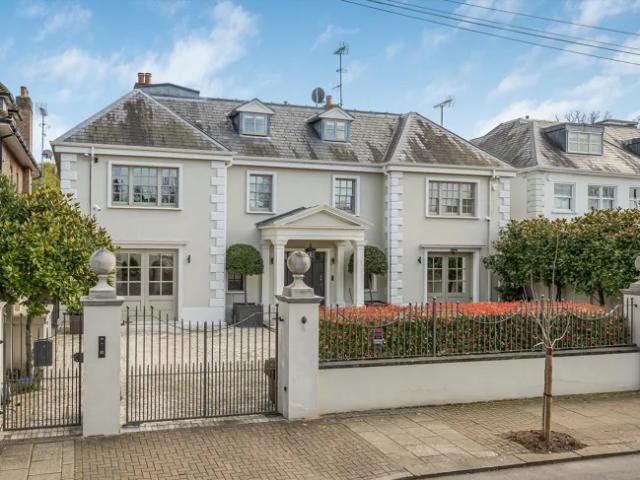 House at Roehampton Gate, Greater London