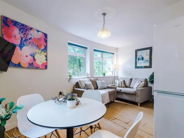 House at Rolleston Drive, Nottingham