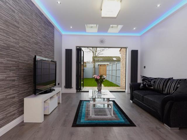 House at Rose Avenue, Greater London