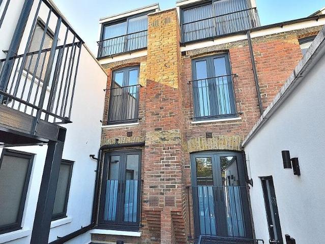House at Rose Place, Greater London