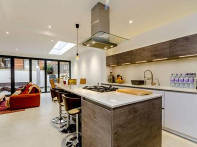 House at Ross Road, Greater London