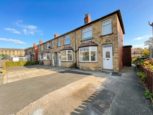 House at Round Wood Avenue, Huddersfield