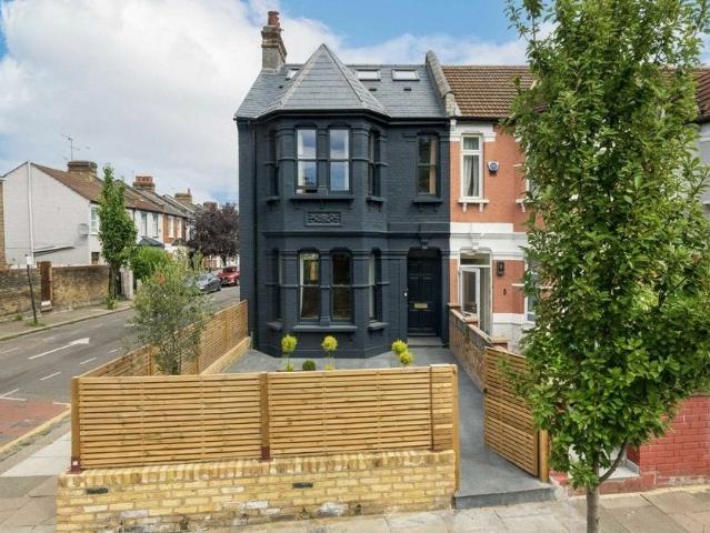 House at Rowley Road, Greater London
