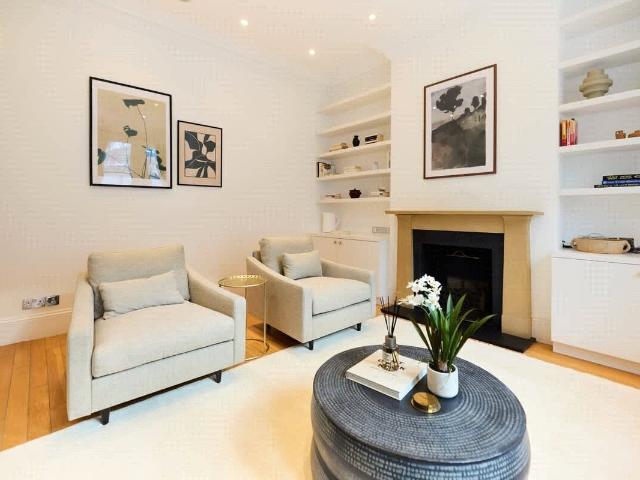 House at Rudall Crescent, Greater London