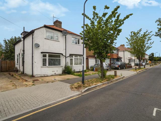 House at Rugby Avenue, Greater London