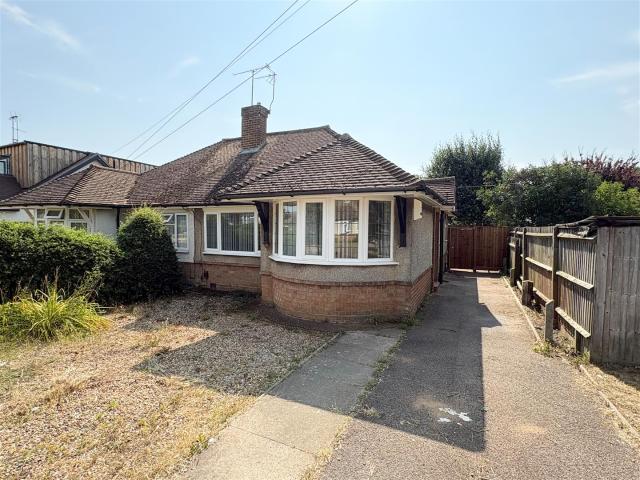 House at Russell Road, Fancott