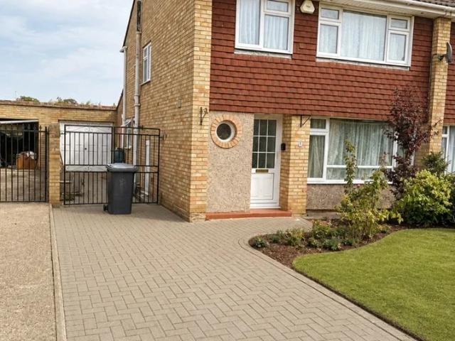 House at Saint Johns Drive, Windsor