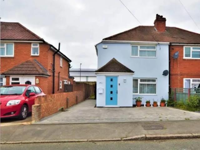 House at Salisbury Avenue, Slough