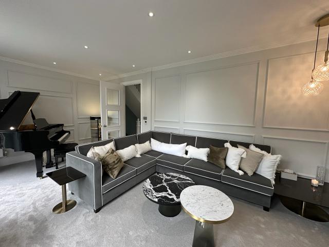 house at Sassoon Drive, London