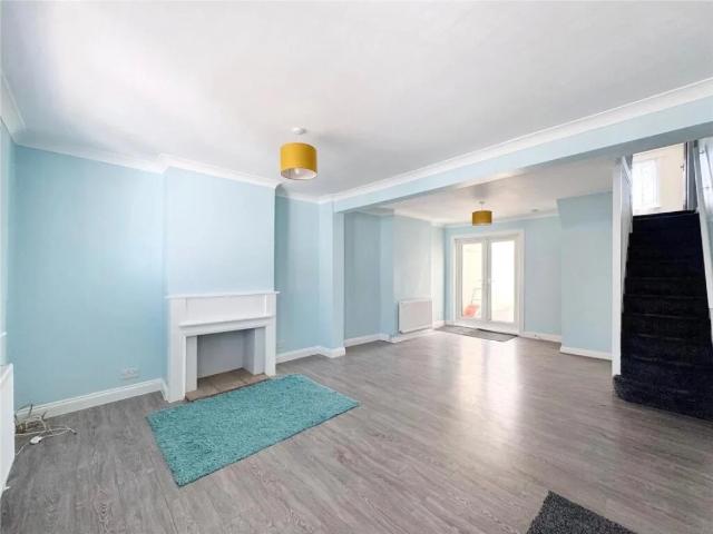 Room at Saxton Street, Gillingham
