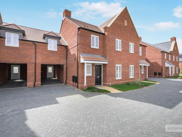 House at Senliz Road, Huntingdonshire