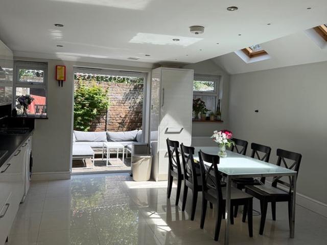 House at Searles Road, Greater London