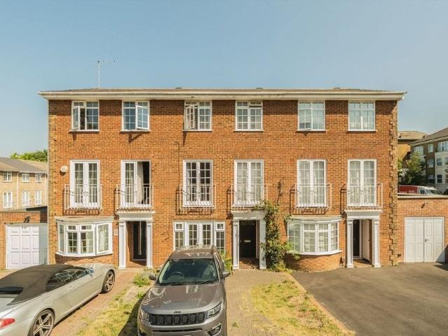 House at Selsdon Close, Greater London
