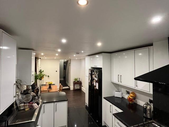 Room at Seward Road, Greater London