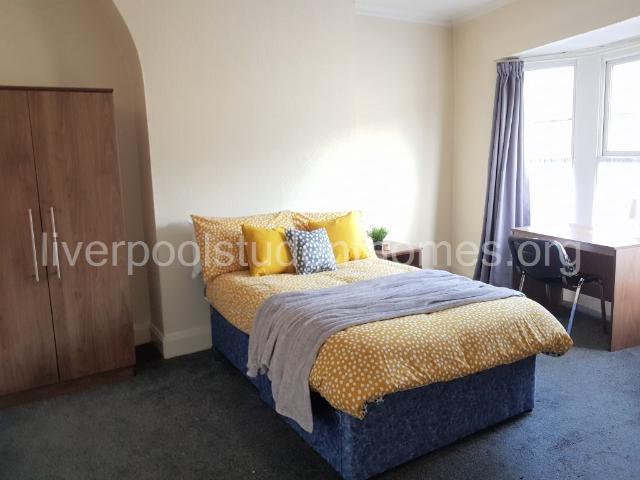 Room at Shaw Street, Liverpool