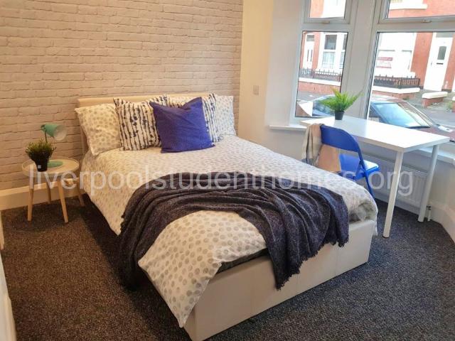 Apartment at Shaw Street, Liverpool