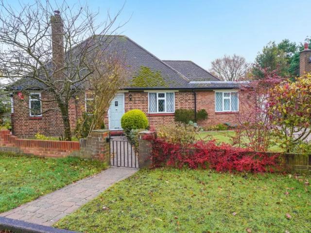 House at Shaldon Way, Elmbridge