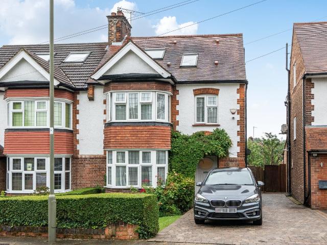 House at Singleton Scarp, Greater London
