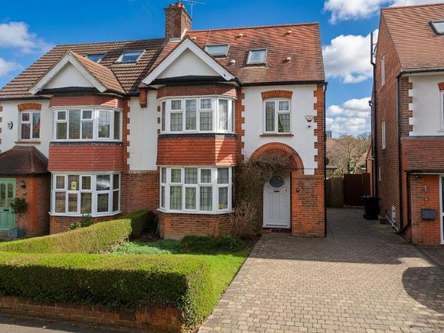 House at Singleton Scarp, Greater London