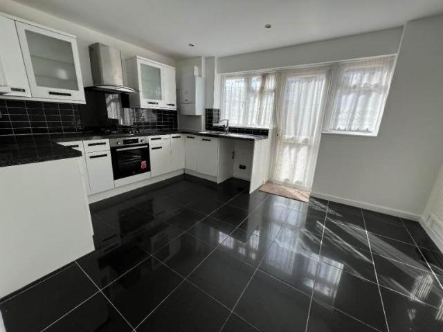 House at Silvertown Way, Greater London