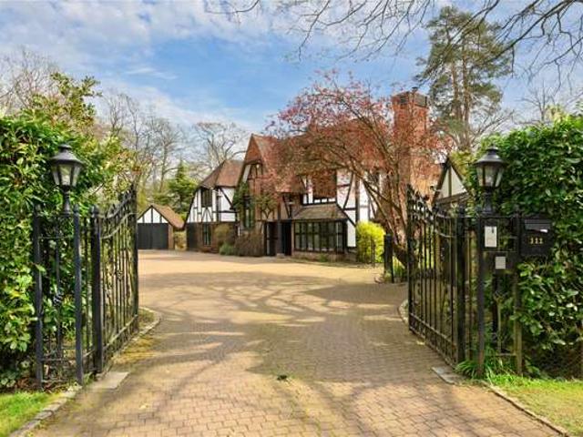 House at Silverdale Avenue, Elmbridge