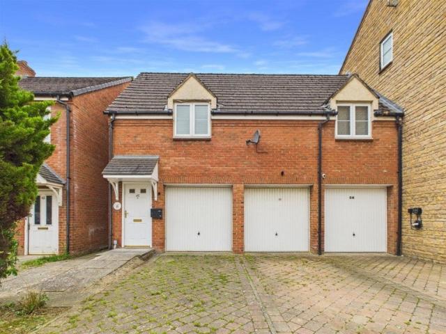 House at Sir Henry Jake Close, Cherwell District