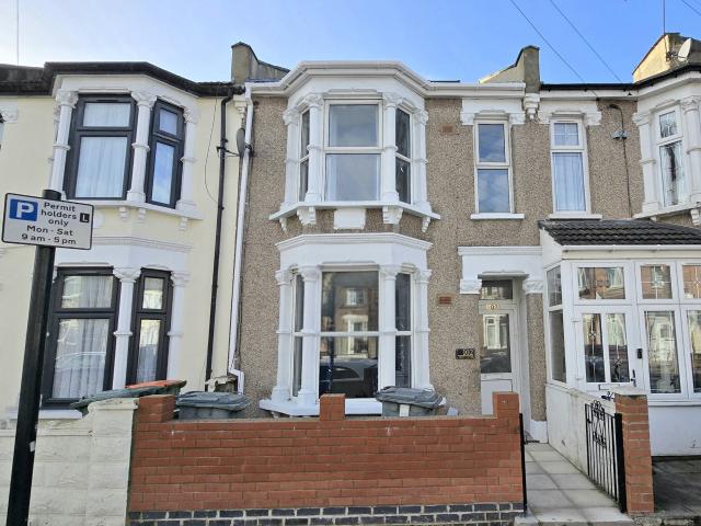 House at Sixth Avenue, Greater London