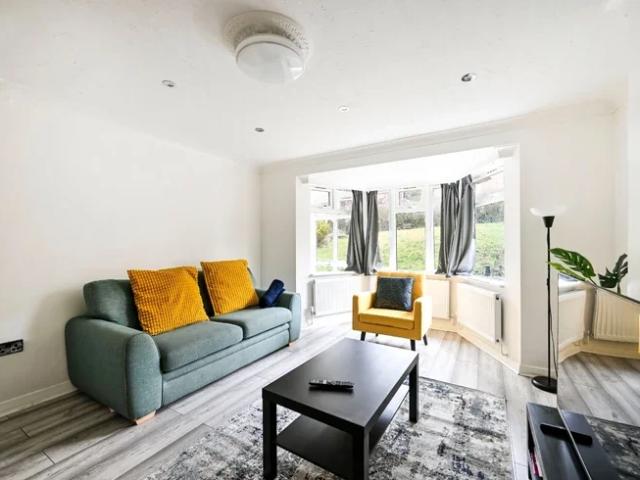 House at Somerton Close, Greater London