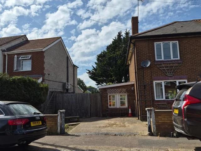 House at Solway Road South, Luton