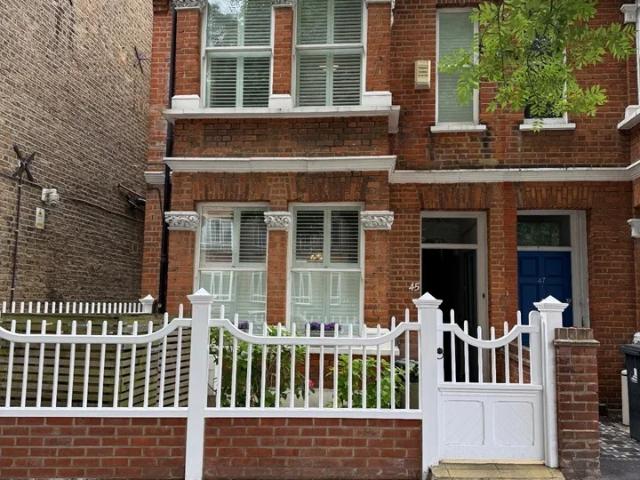House at Southfield Road, Greater London