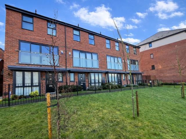 House at Sparrow Close, Doncaster