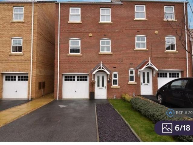 House at Springfield Crescent, Wakefield