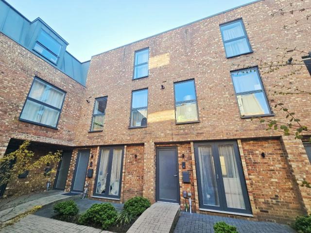 House at Sprowston Mews, Greater London
